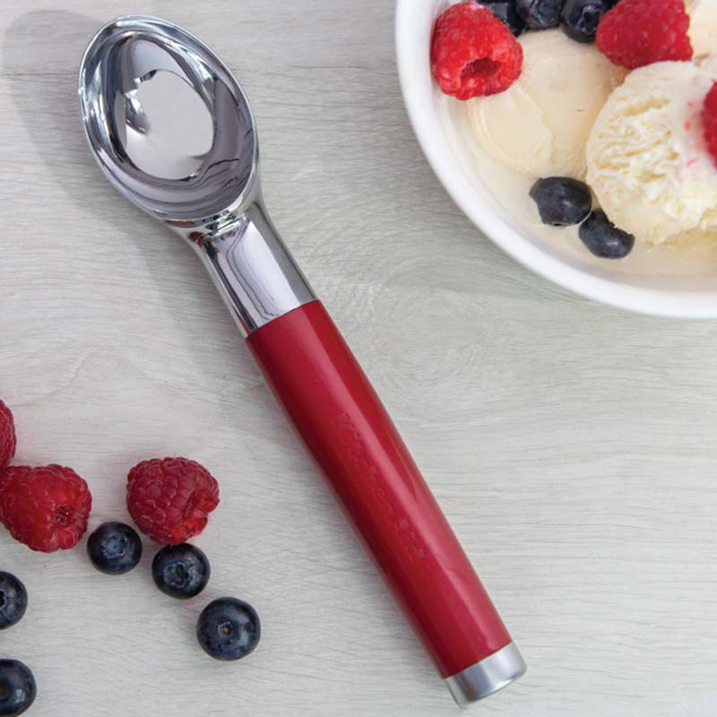 Köp glasskopa snygg design från KitchenAid online hos Lyckasmedmat.se